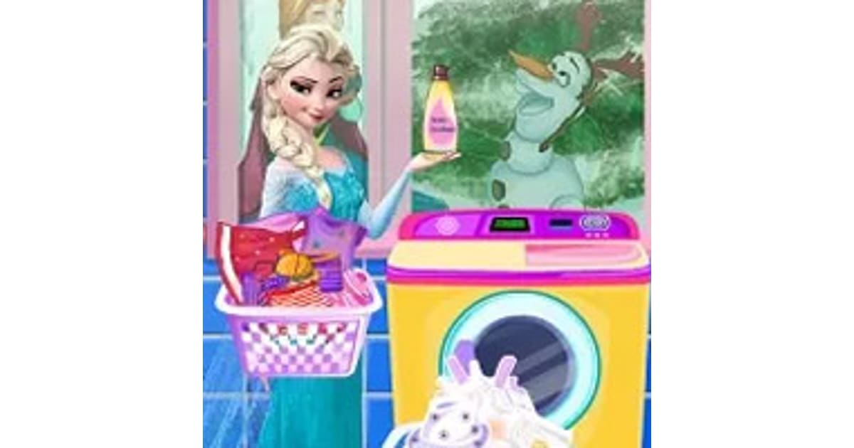 Elsa Wash Clothes - Play Now For Free